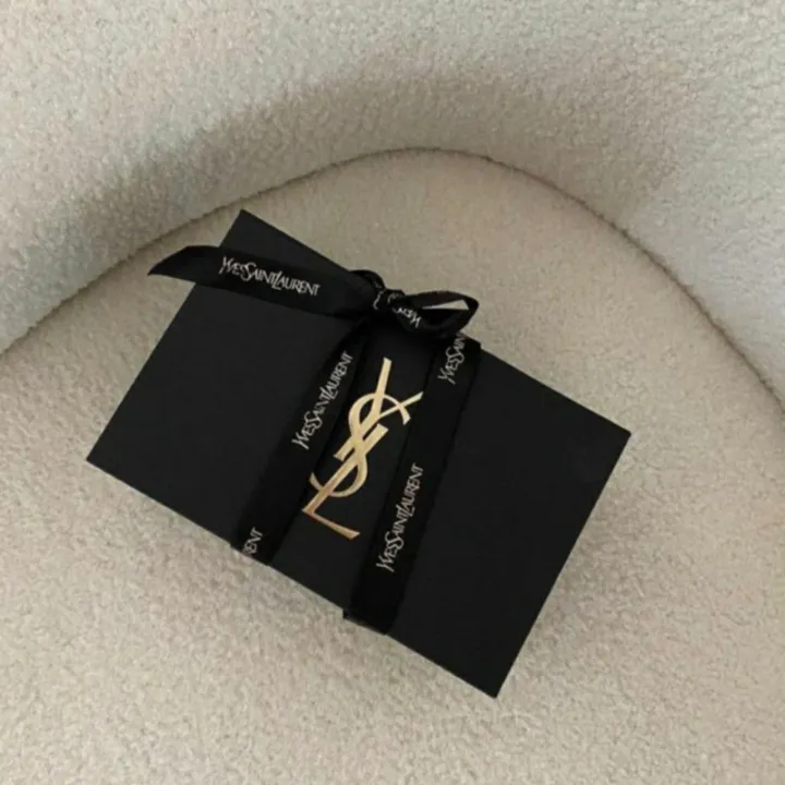 Dây Ruy Băng Dài 1m in chữ Dior, MAC, Chanel, YSL Ribon Dài 1m Rộng 2cm Gói Quà Xinh Xắn ...