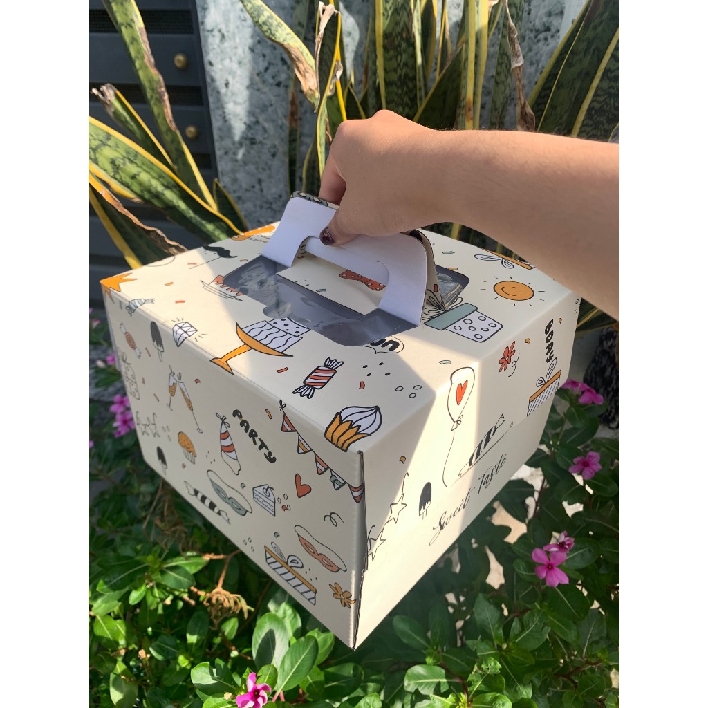 HBKParty - SET 10 HỘP BÁNH KEM PARTY – KÈM ĐẾ TRẮNG | Shopee Việt Nam