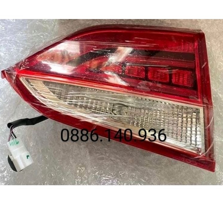 Đèn hậu mảnh trong, đèn lái sau Hyundai I10 Grand Sedan 2016-2020 ...