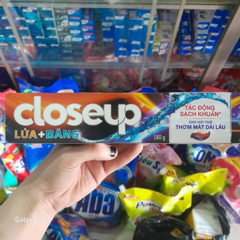 KEM ĐÁNH RĂNG CLOSE UP LỬA BĂNG 180G | Shopee Việt Nam