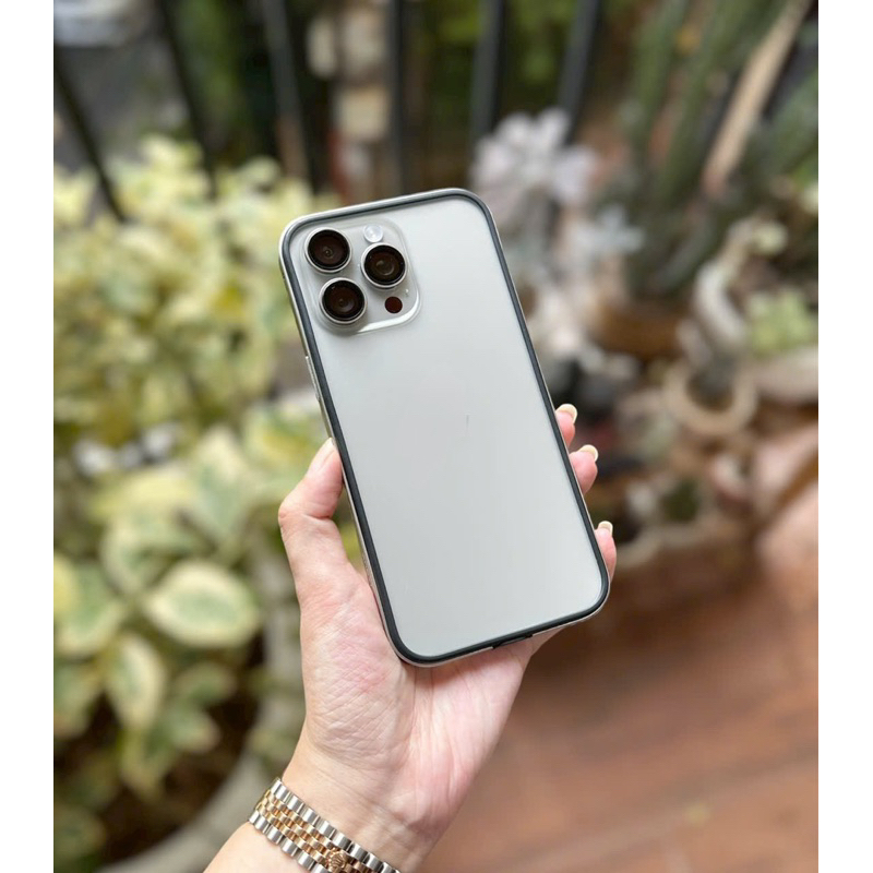 Ốp Likgus Lưng trong viền nhôm Ip15 pro/ ip15 pro max | Shopee Việt Nam