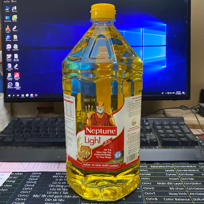 Dầu ăn Neptune Light chai 2 Lít | Shopee Việt Nam