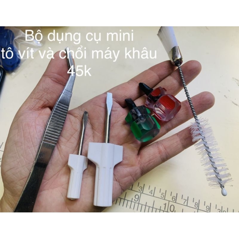 Bộ dụng cụ tô vít mini và chổi vệ sinh mini | Shopee Việt Nam