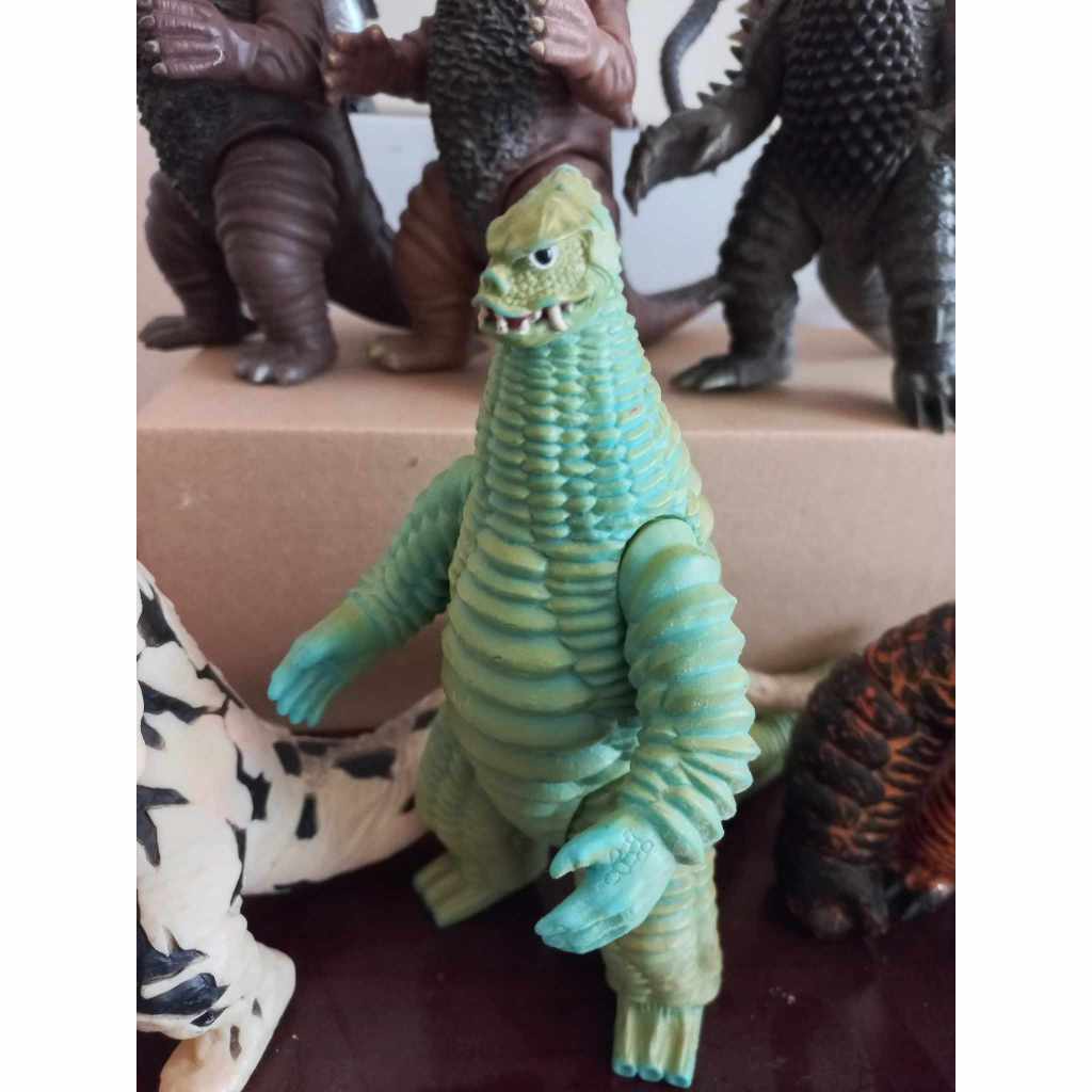 Mô hình quái vật Kaijuu - Ultraman : RedKing Gomora Zetton Eleking ...