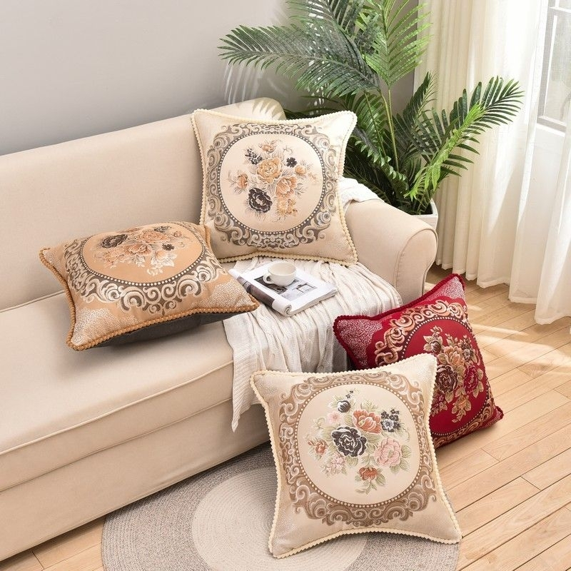 Gối vuông tựa Tây Âu gấm lụa thêu 48cmx48cm sang trọng, gối decor trang ...