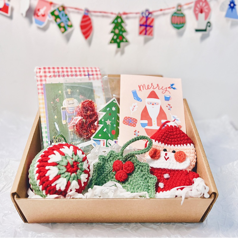 Set quà tặng giáng sinh: XMAS hình ông già Noel móc len | Shopee Việt Nam