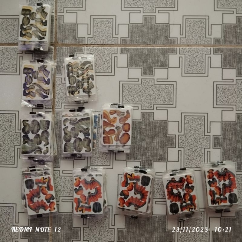 Quà khuyến mãi bánh Toonies set Khủng Long | Shopee Việt Nam