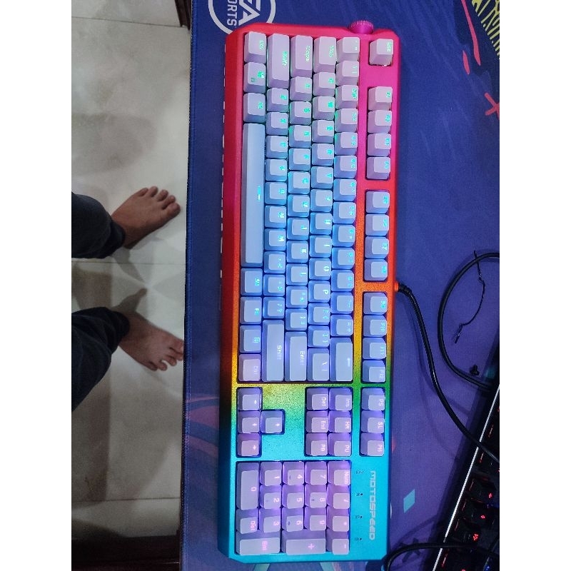 Bàn Phím cơ quang motospeed ck80 led RGB Phiên bản thời trang hàng ( 2nd ) mới 90% | Shopee Việt Nam