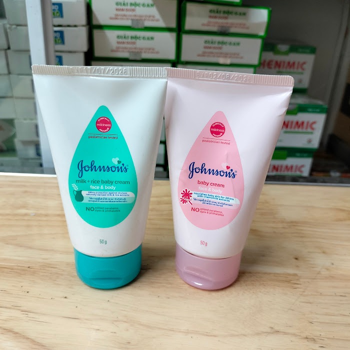 [CHÍNH HÃNG] KEM DƯỠNG ẨM GOHNSON'S BABY tuýp 50G | Shopee Việt Nam