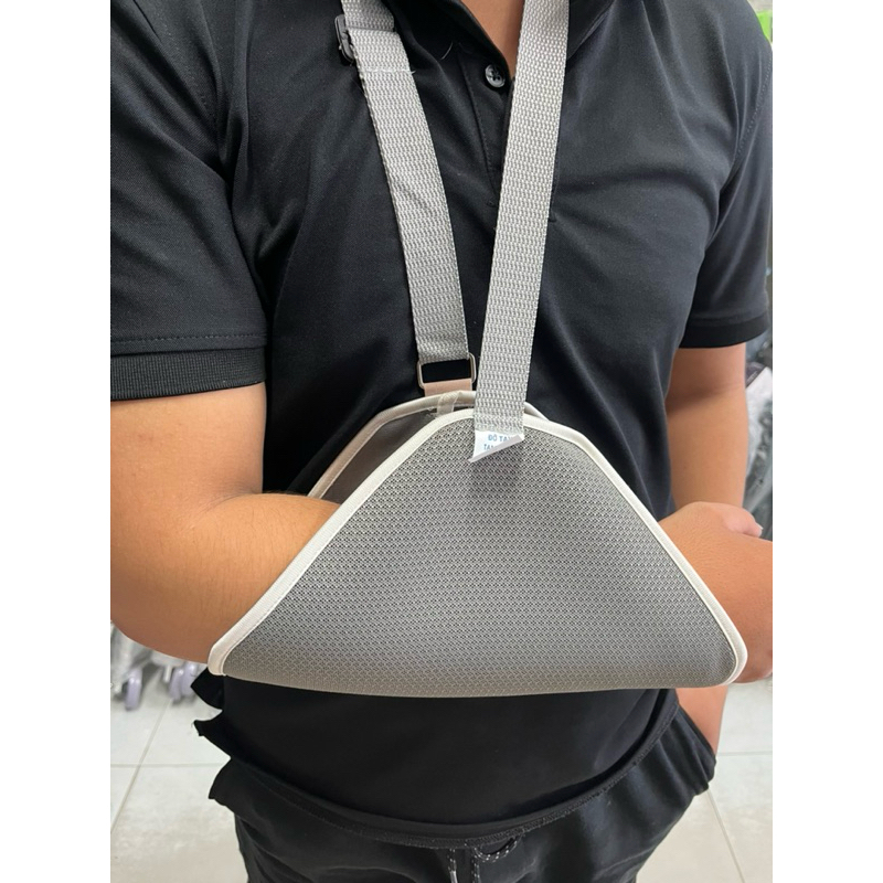 Đai treo tay tam giác cho người lớn và trẻ em | Shopee Việt Nam