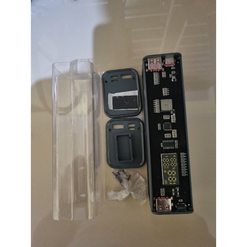 Box sạc dự phòng trong suốt 8 cell pin 18650 sản phẩm chưa bao gồm pin ...