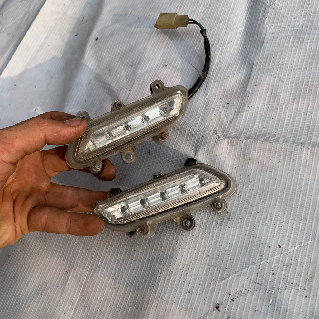 full 2 Đèn vị trí xe atila Elizabeth mã VT5 [Chính hãng SYM] (hàng zin ...