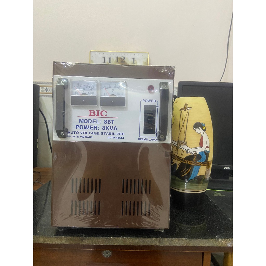 Ổn áp 8KVA BIC dải 90V ~ 250V-Điện vào (Input): 90V ~ 250V -Điện ra (output): 220V – 1V- DÂYĐỒNG ...