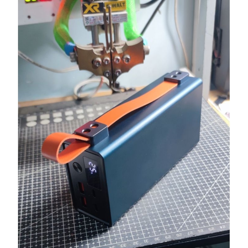 sạc dự phòng 100w 60000mah sạc siêu nhanh cho điện thoại laptop Macbook có led siêu sáng tích ...