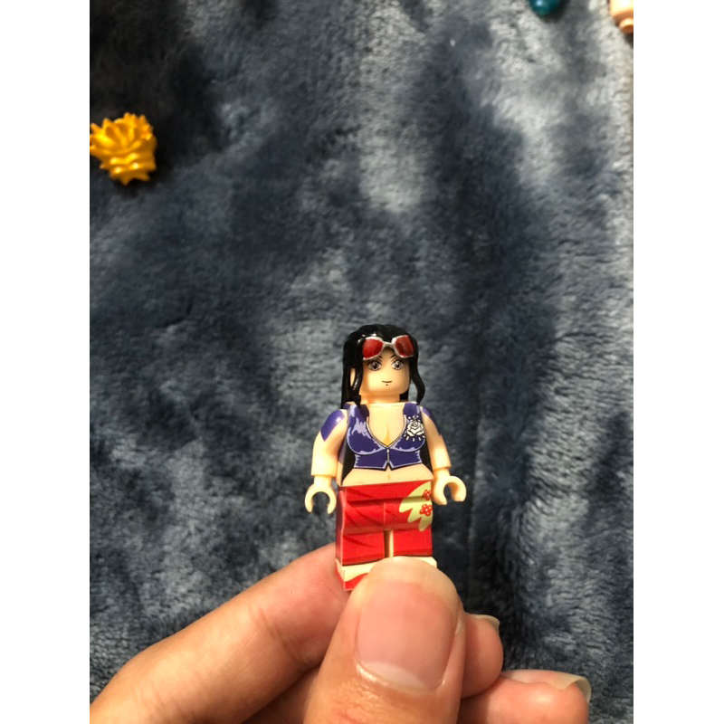 Lego custom minifigure: Nico Robin timeskip ver (One Piece) | Shopee ...