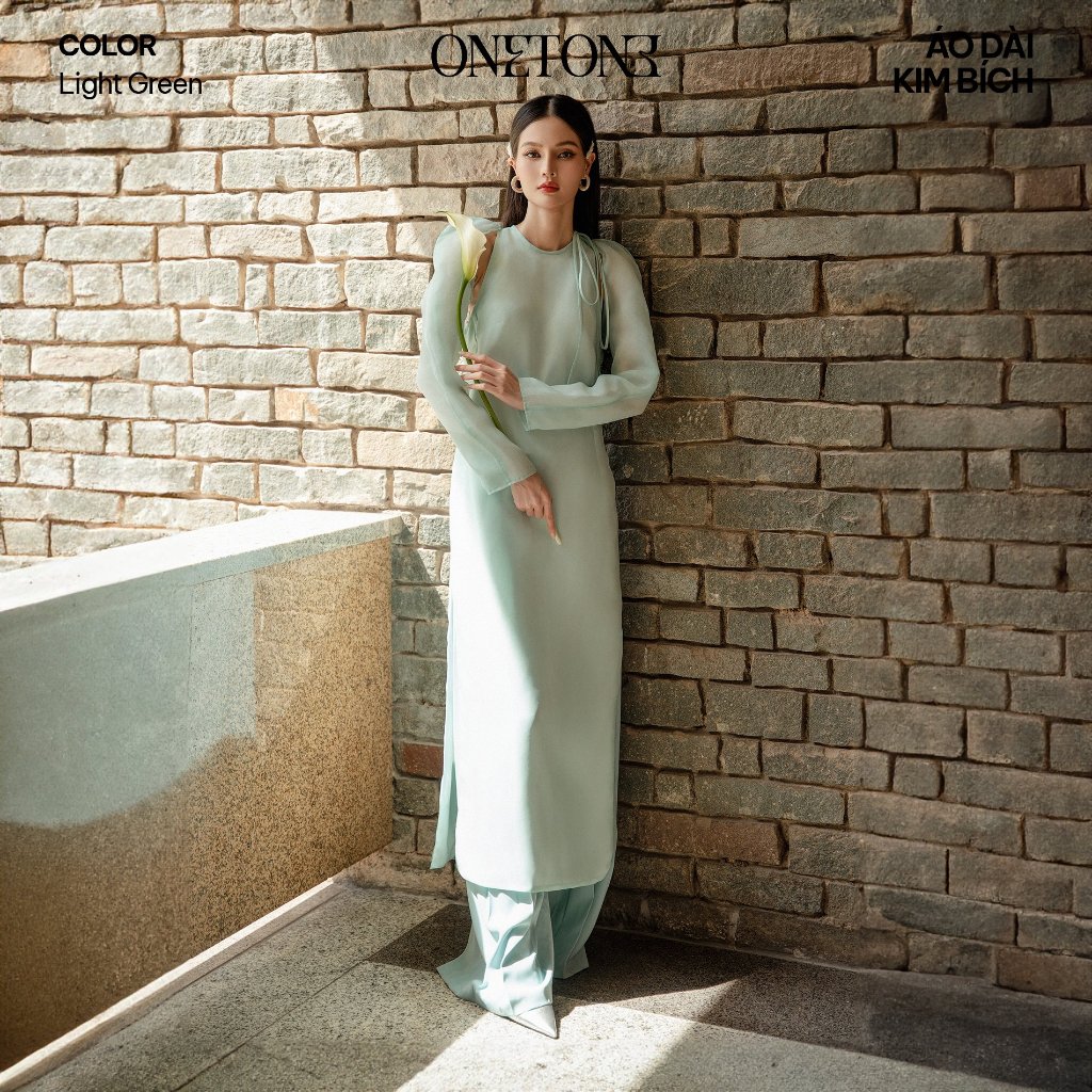 Áo dài Onetone cổ yếm khoét tay Kim Bích | Shopee Việt Nam