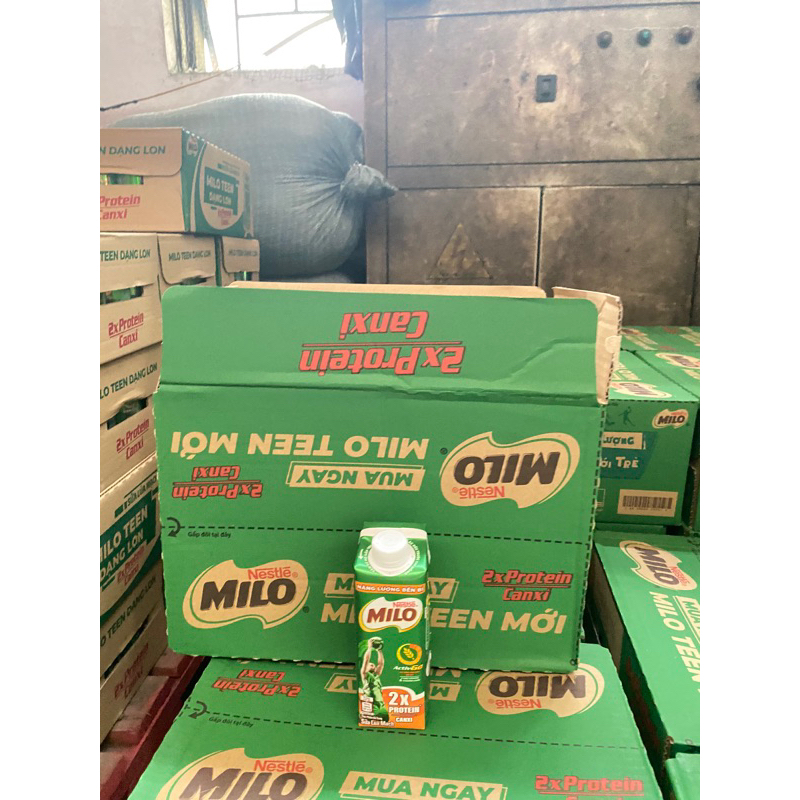 Milo sữa uống nắp vặn thùng 24 hộp | Shopee Việt Nam