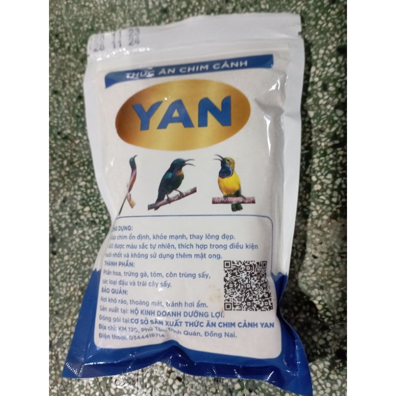 Conbo 5 gói Thức ăn chim hút mật Yan,cám dưỡng gói 200g dành cho chim ...