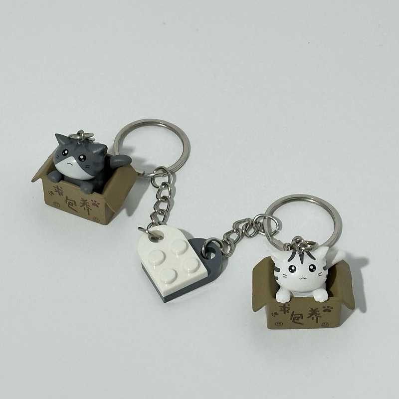 [Couple matchingkeychains 🐈🐈‍⬛] Móc khoá đôi | Keychain mèo con và trái ...