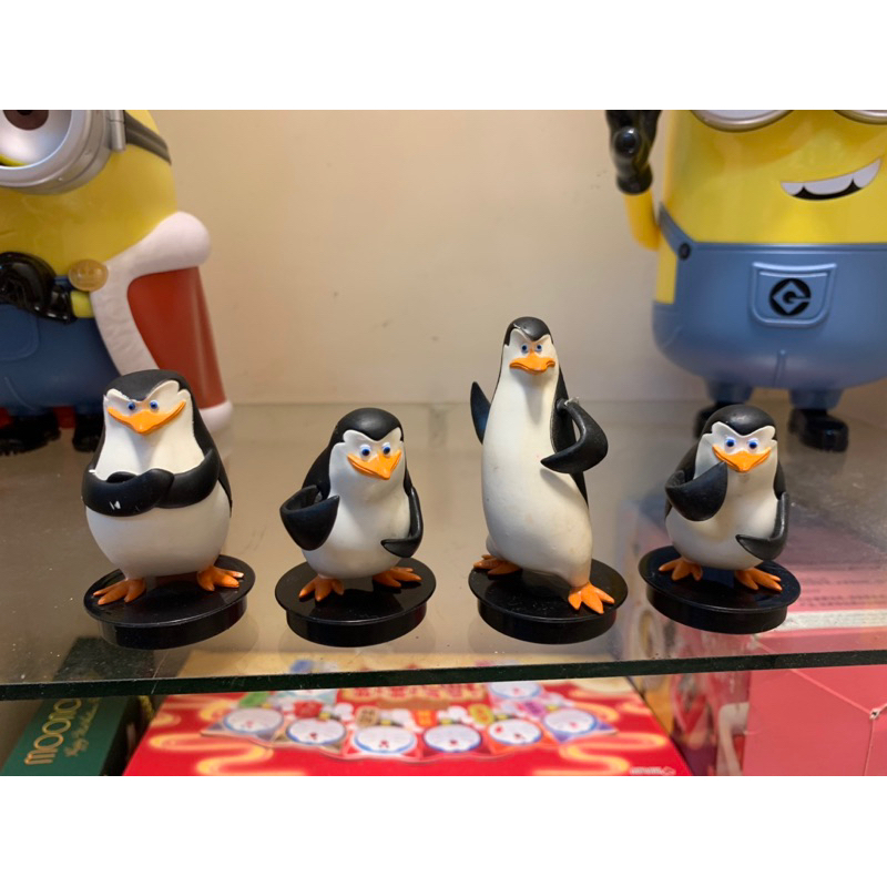 (ĐÃ QUA SỬ DỤNG) Mô hình rạp phim topper ly nước cgv, cup topper figure ...