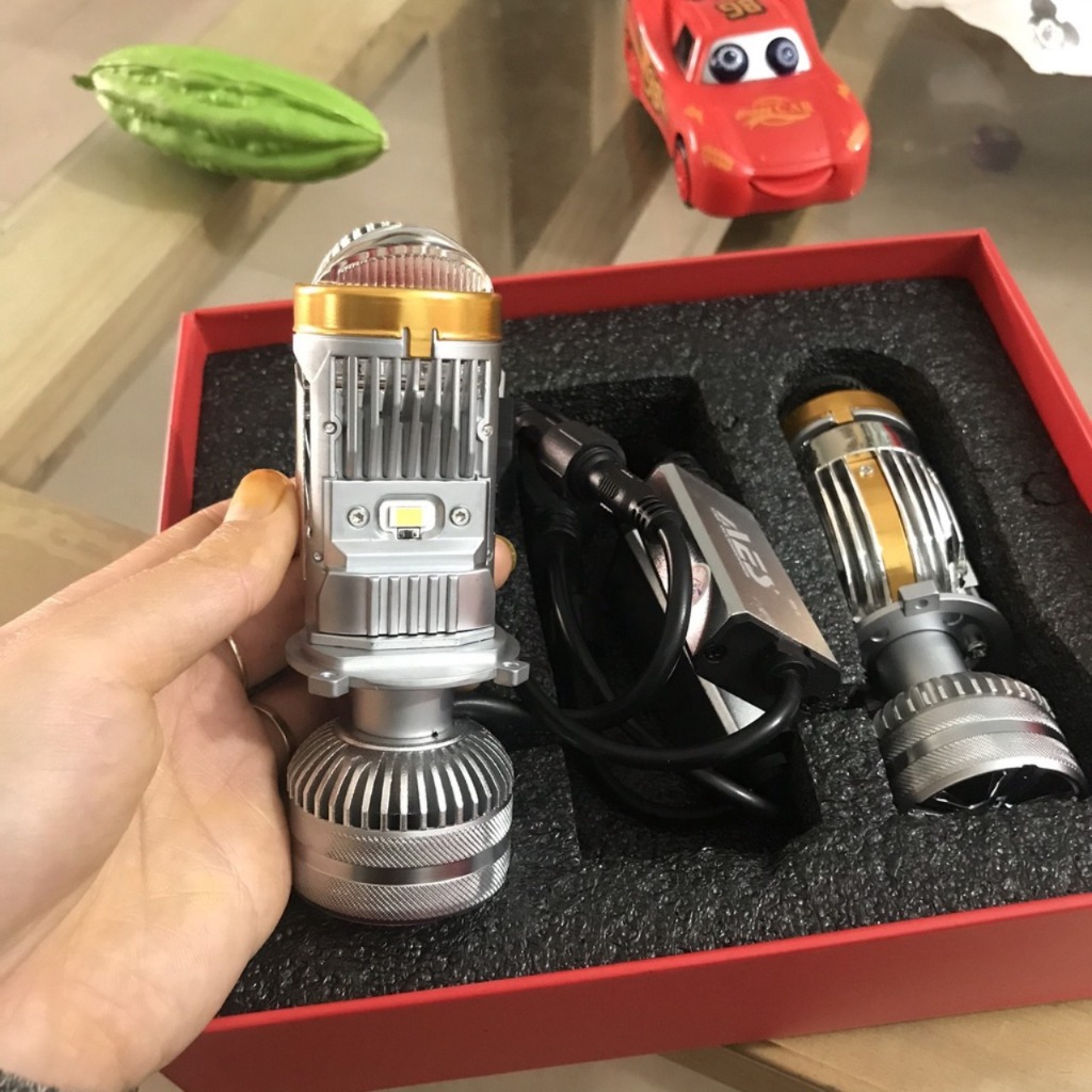 [GIÁ 1 ĐÔI] Bi led mini AES Projector Lens mắt ếch chân H4 cho ô tô ...