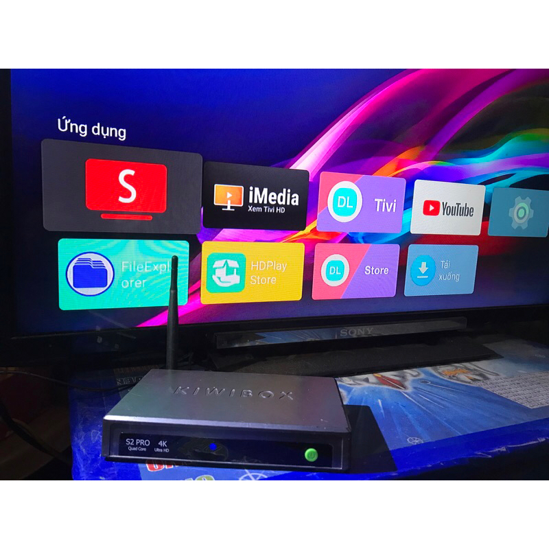 Kiwibox S2 pro , Ram 2g Chỉ có box và nguồn không có điều khiển ...