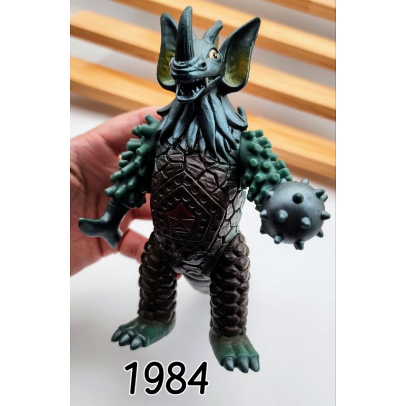 Mô hình Sofubi 03, Kaiju - Ultraman, chính hãng, 2nd | Shopee Việt Nam