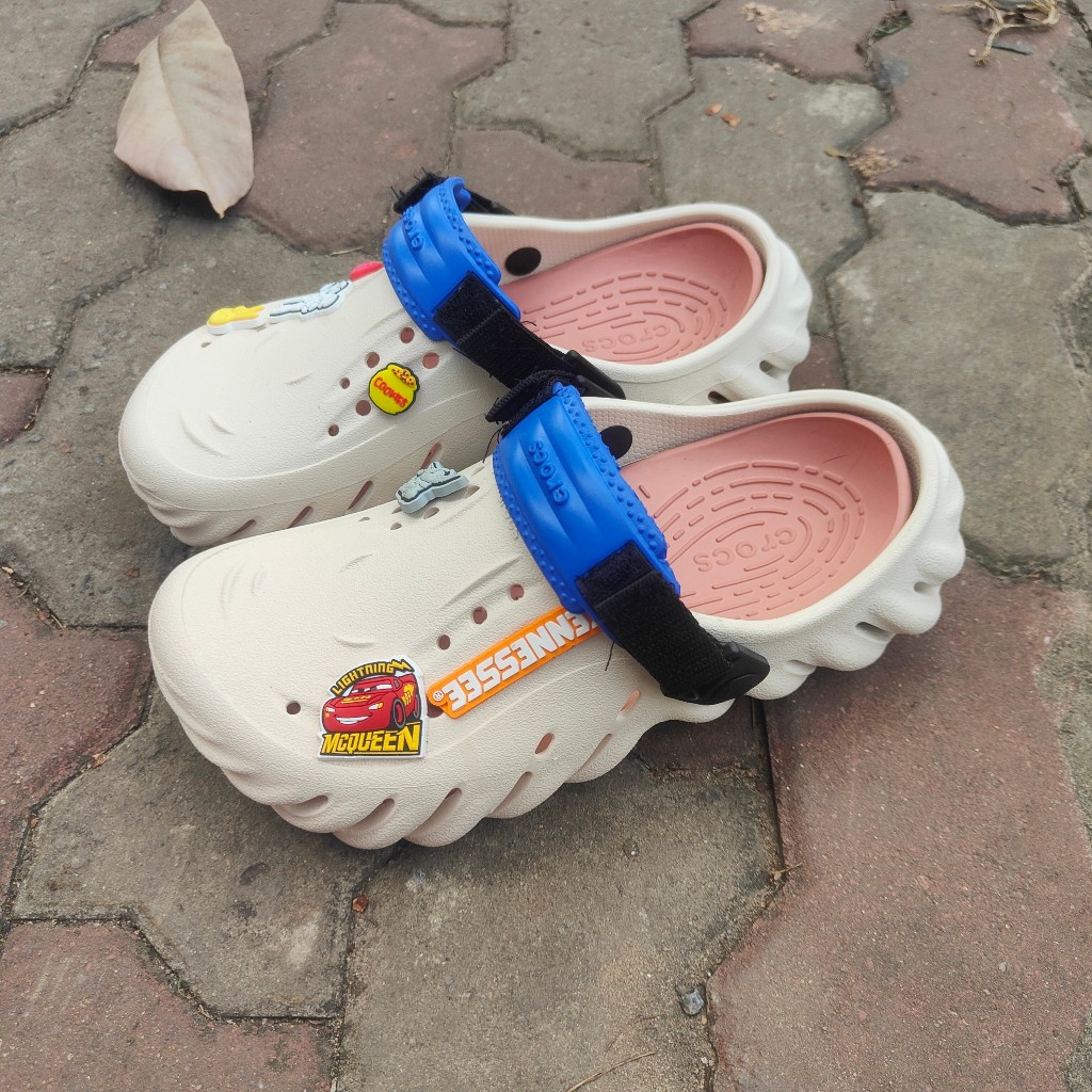 Dép Crocs chính hãng lỗi bán rẻ cho mấy bạn đi cày | Shopee Việt Nam