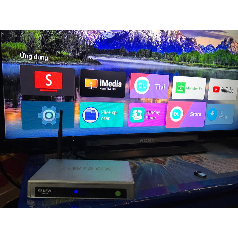Kiwibox s2 new , Hàng đã dùng , chỉ box và nguồn , không có điều khiển ...