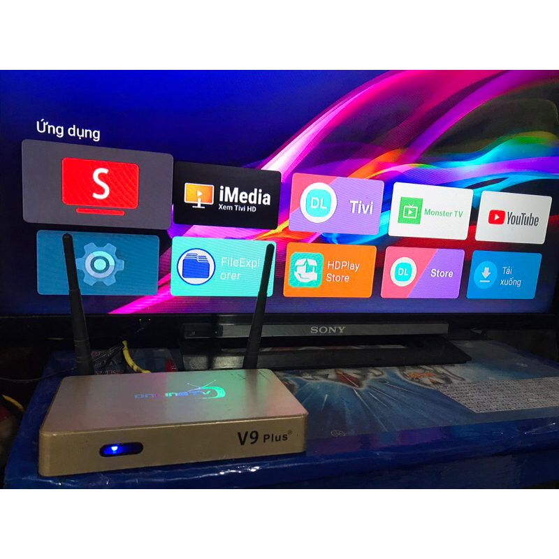 Hàng cũ Box V9 plus Dùng dây Lan , chỉ có box và nguồn không có điều ...