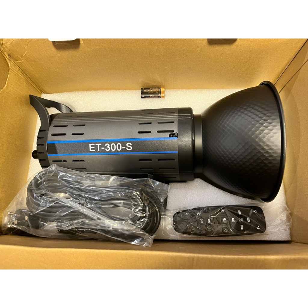 Đèn Led Studio ET 300S V2 Chỉnh màu 2700-6500K Ngàm Bowen, Hãng ZSYB ...