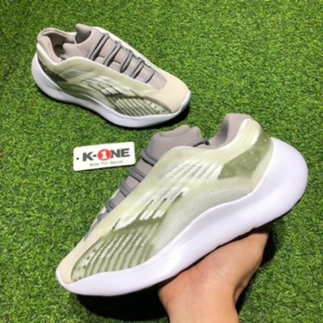 [FREE SHIP+QUÀ] YZ 700 V3 R11 - GIÀY THỂ THAO NAM NỮ | Shopee Việt Nam