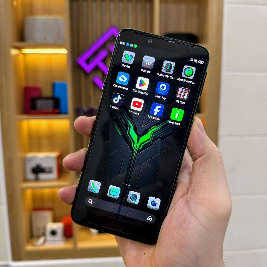 Điện thoại Xiaomi Black Shark Helo màn AMOLED 6 inch - Snapdragon 845 ram 8G 128G | Shopee Việt Nam