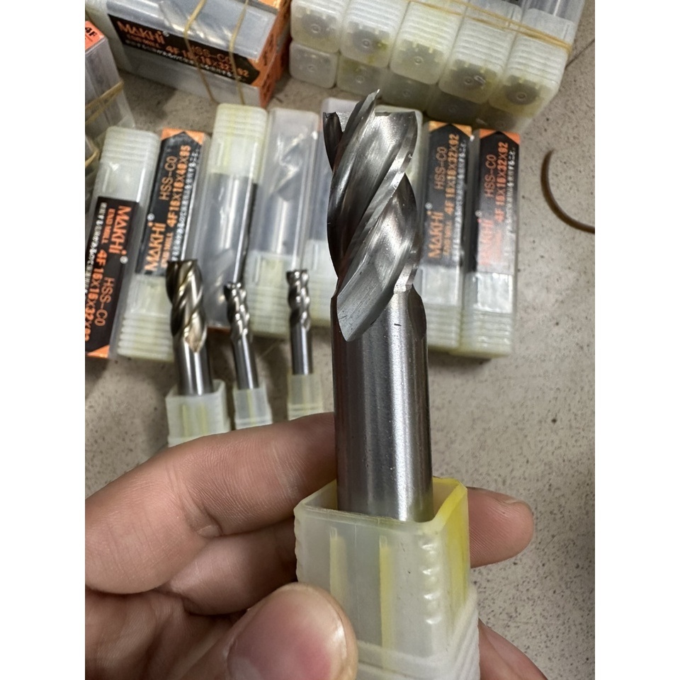 Mũi dao phay ngón HSS 4 me , hãng MAKHI -ĐL Mới ( đủ sezi phi 3mm ...