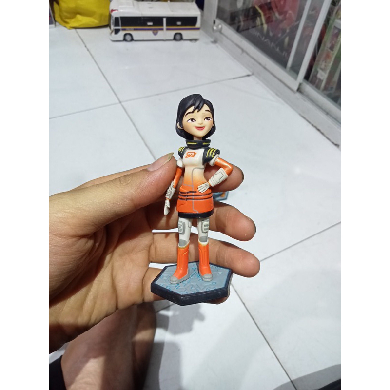Mô hình topper Disney Junior Miles from Tomorrowland MERC Loretta Leo ...