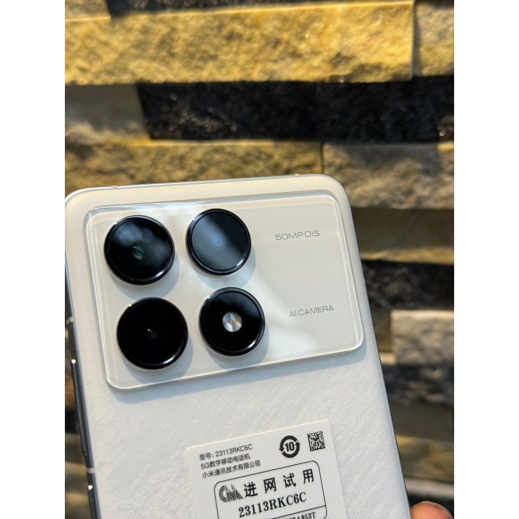 Điện thoại Xiaomi Redmi K70 5G 12gb/256gb (Snapdragon 8 Gen 2 - Màn 2K- Pin 5000mah- Sạc 120W ...