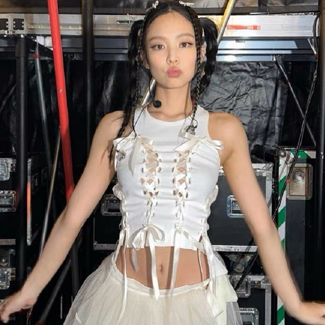 [SẴN SET] set áo + chân váy balletcore You & Me trong tour diễn Born ...