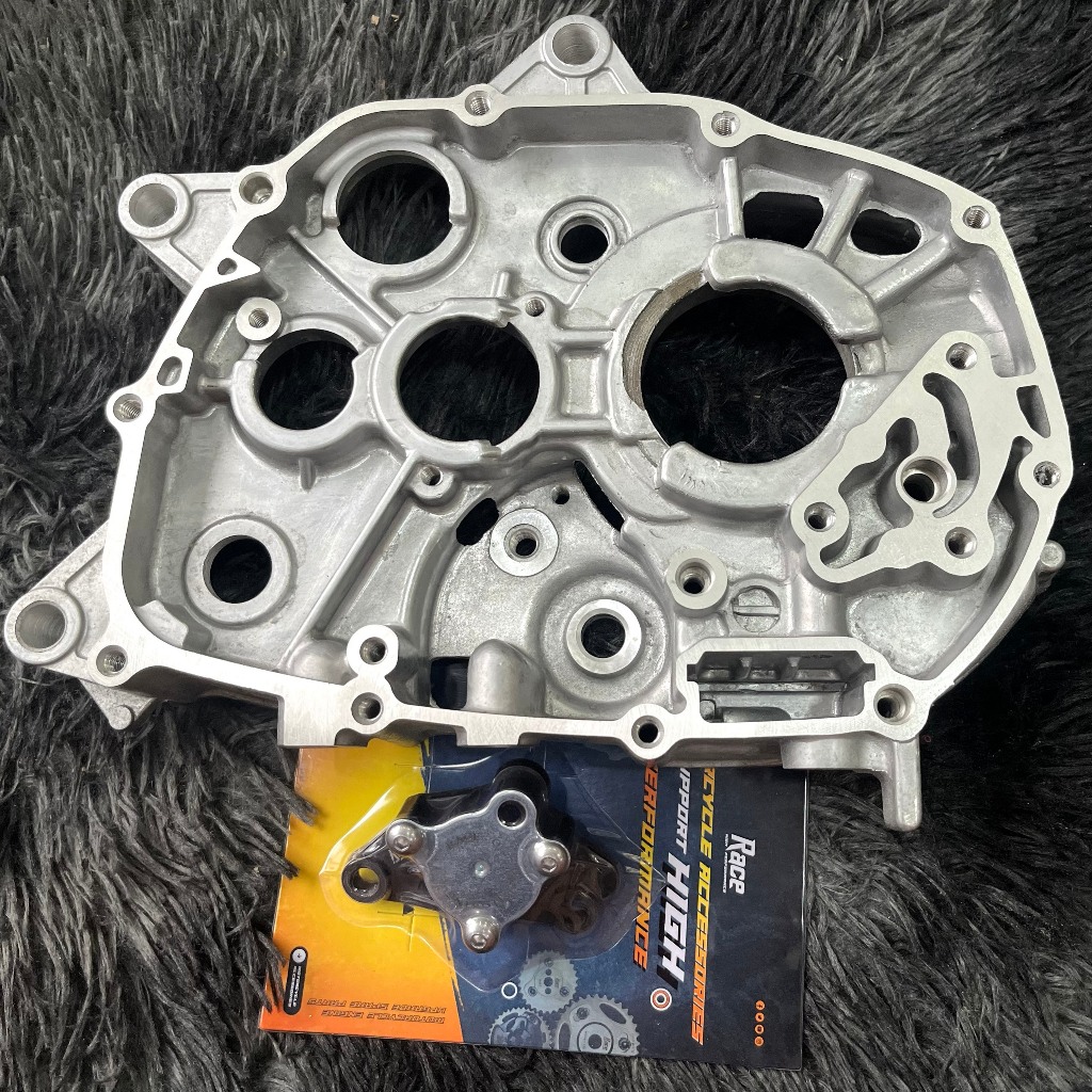 Lốc máy phải (lóc bơm nhớt) + bơm nhớt RACE cho Wave S110, RSX, Blade ...