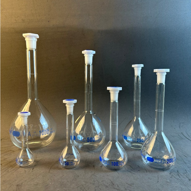 Bình định mức trắng class A, nút nhựa (BIOHALL - GERMANY) 10ml, 20ml, 25ml, 50ml, 100ml, 200ml ...