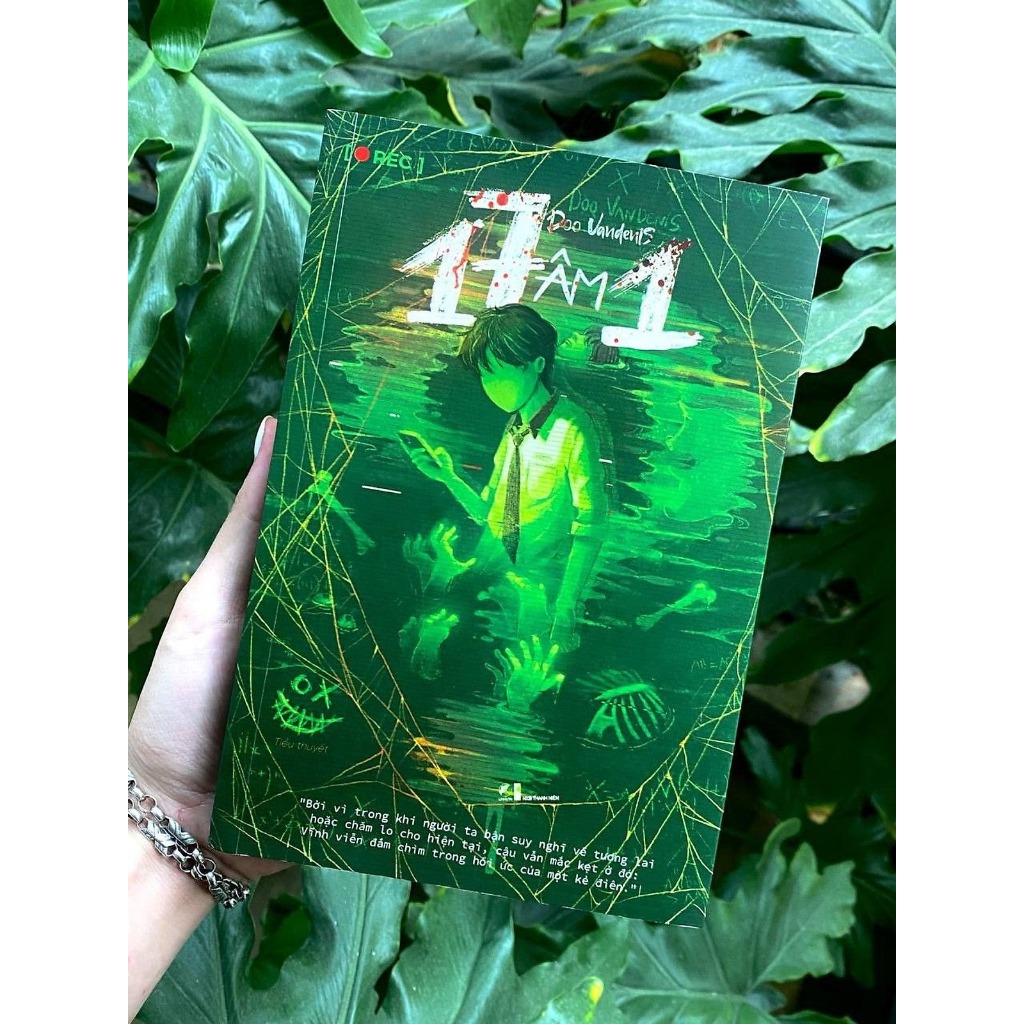 Sách - 17 Âm 1 - Doo Vandenis ( BẢN ĐẶC BIỆT tặng Bookmark 3D + Thẻ bài ...