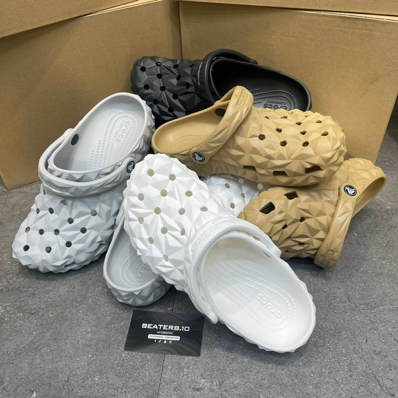 [CHÍNH HÃNG] DÉP SANDAL CLOG UNISEX CROCS CLASSIC GEOMETRIC - TRẮNG ...