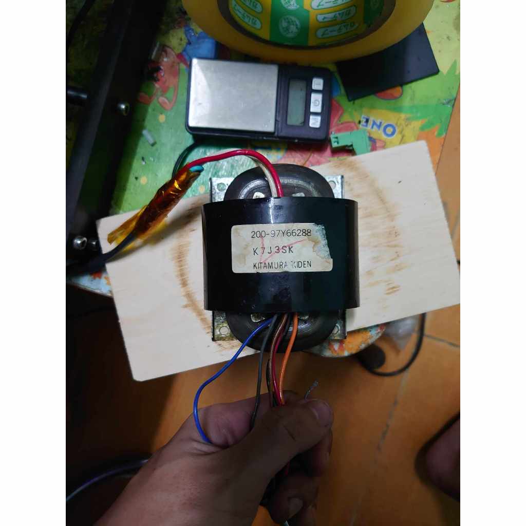 Biến áp cách ly Rcore dùng điện 220v cho Amply, Dac, Preamp ra đôi 15v 1.5A, và đôi 15v 0.5A ...
