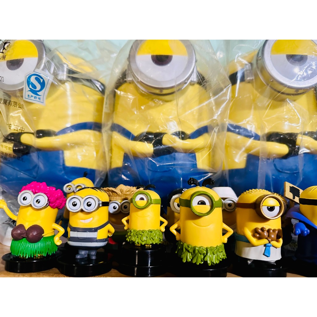 Topper Minion đã qua sử dụng không seal | Shopee Việt Nam