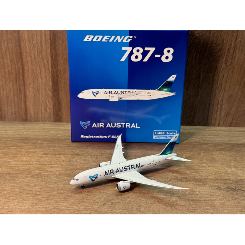 Mô hình máy bay Phoenix Models Air Austral Boeing 787-8 tỉ lệ 1/400 ...