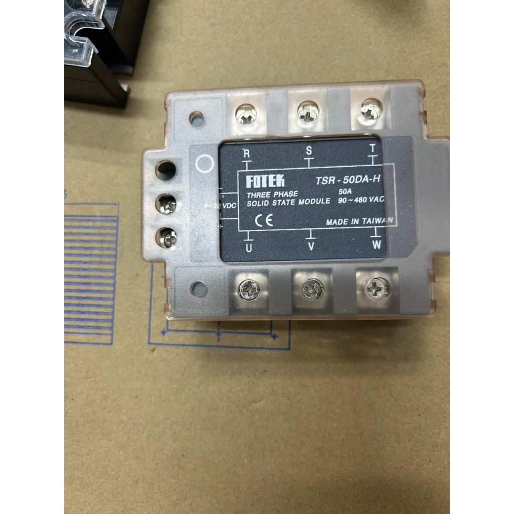 Rơ-le bán dẫn - SSR 3 pha DC to AC input:5-32Vdc 480Vac dòng 40A, 60A ...