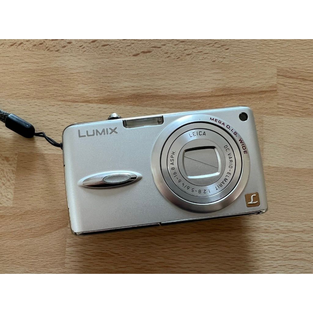 Máy ảnh Panasonic Lumix DMC-FX01 - Mới 99% | Shopee Việt Nam
