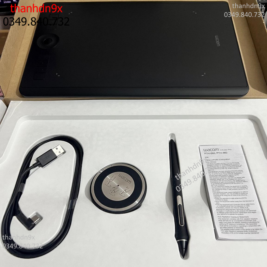 Bảng vẽ điện tử Wacom Intuos Pro M (PTH-660) - Chính hãng | Shopee Việt Nam