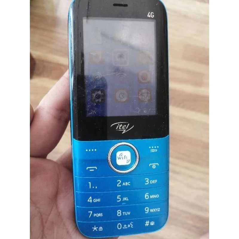 (Cho ai có nhu cầu) Điện thoại Itel 9210 2 sim wifi 4g điểm phát sóng ...