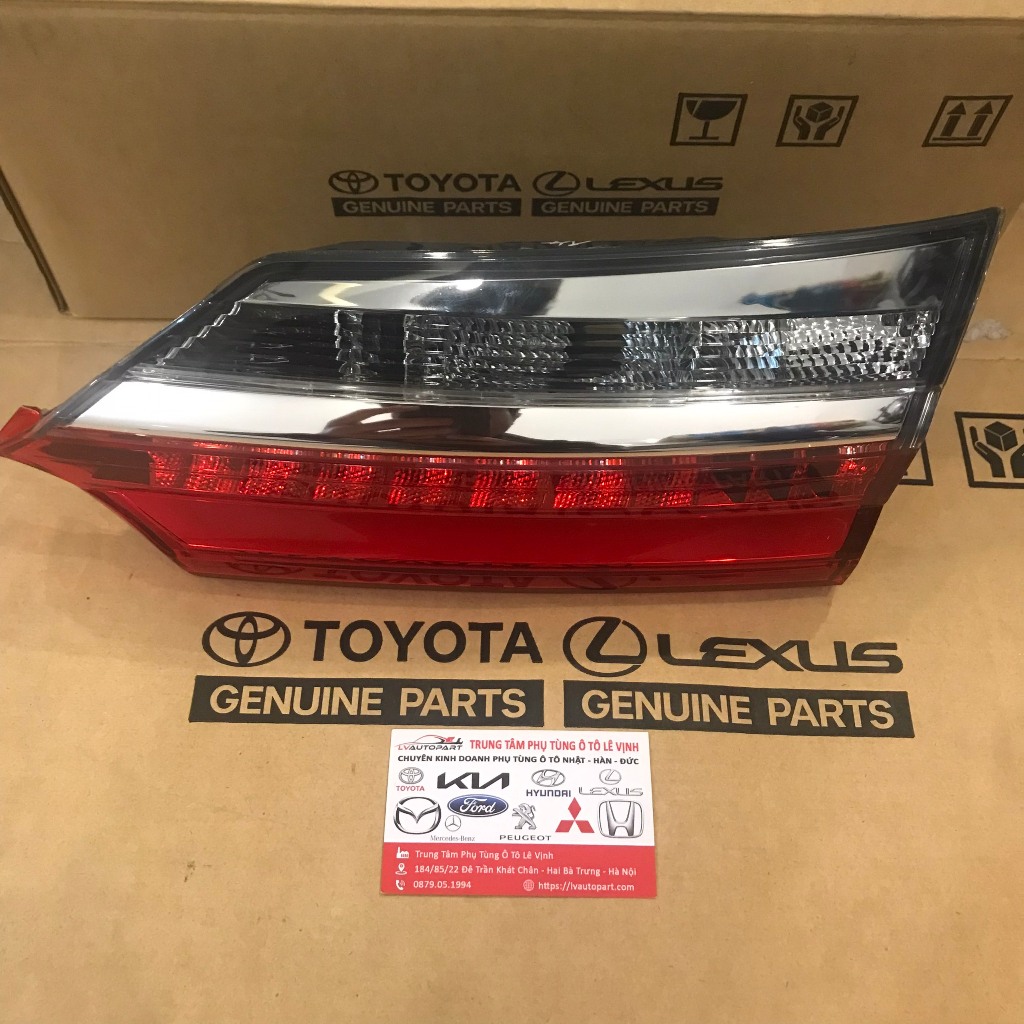 Đèn hậu trong Toyota Corolla Altis (2008-2019) - 81581-02A70-81591 ...