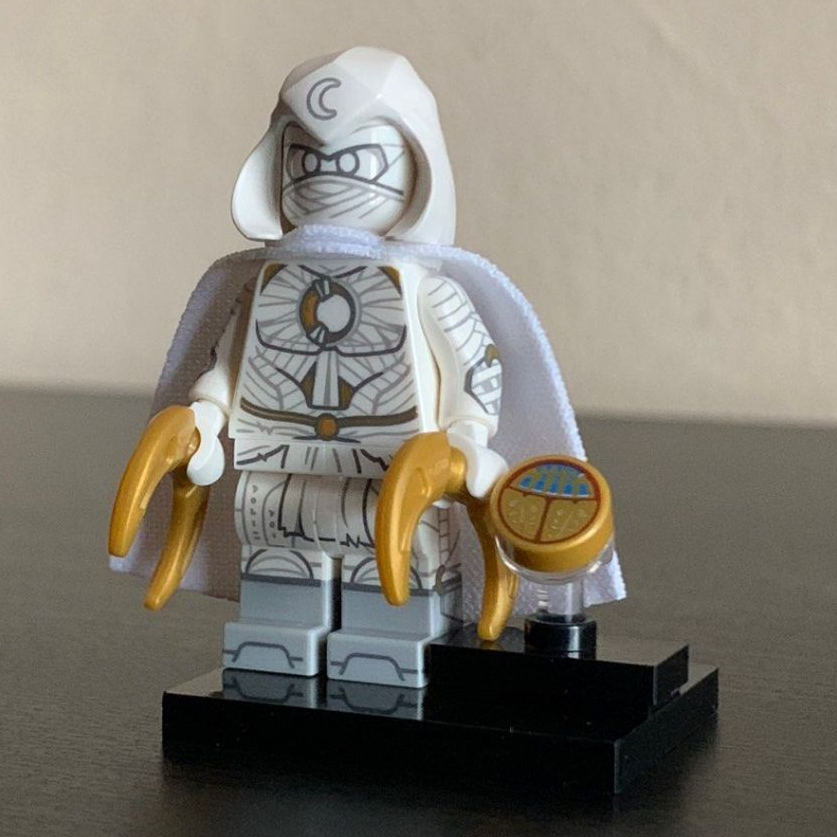 Lego Minifigure - Mini Moon Knight (trong LEGO MARVEL MINIFIGURES ...